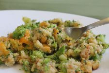 Broccoli with Stove Top Stuffing and Cheese - Easy Casserole